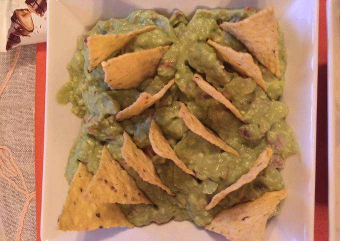 Guacamole casero con totopos 🇲🇽 Receta de Lucia TG- Cookpad