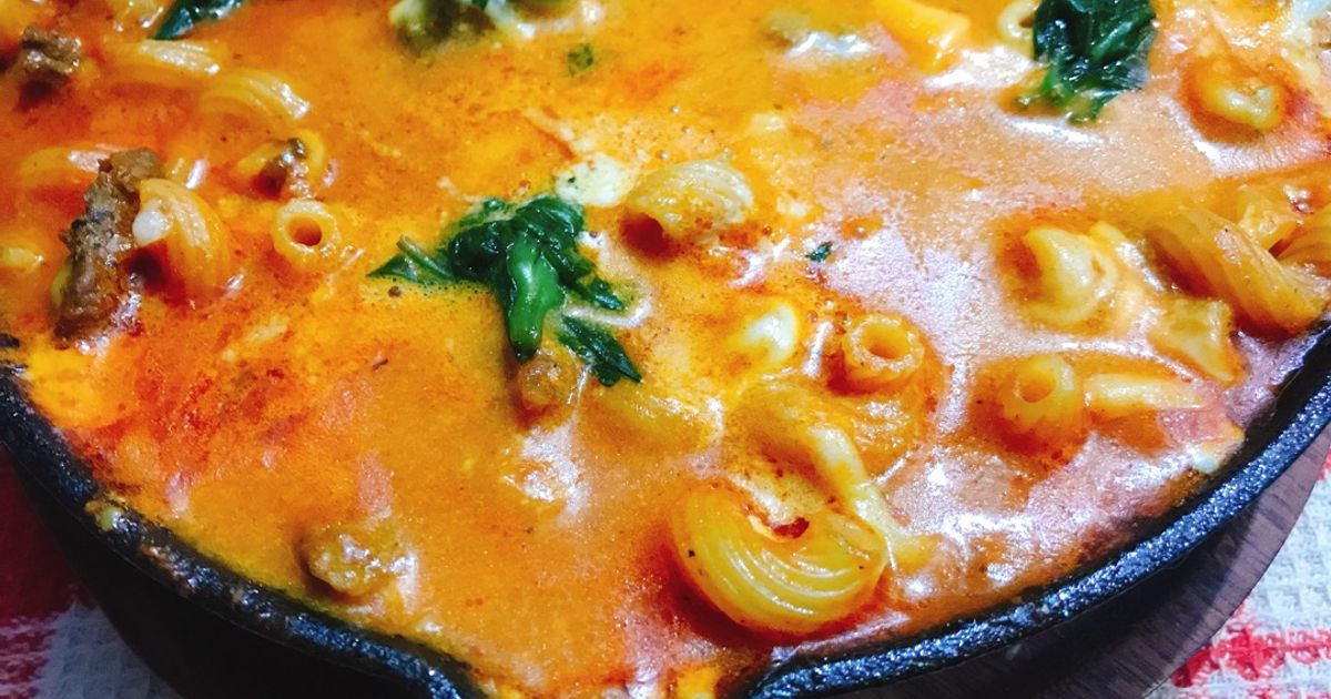 Doble Quífaros 2 A La Sartén De Hierro Con Carne Y Salsa Toscana En ...