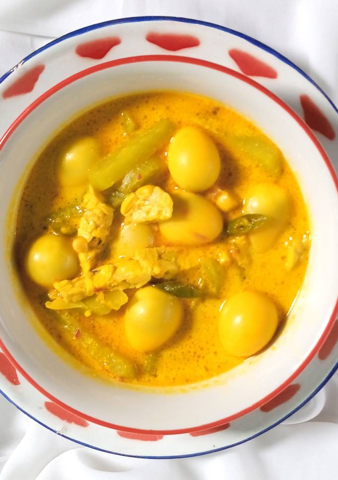 Resep Lodeh Labu Siam Telur Puyuh oleh Wati Wartini - Cookpad