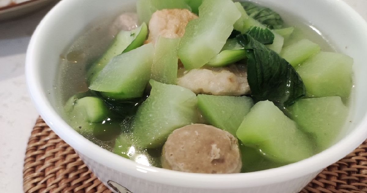 Resep Labu Siam Pakcoy Kuah Bening Sedap oleh Mamawok - Cookpad