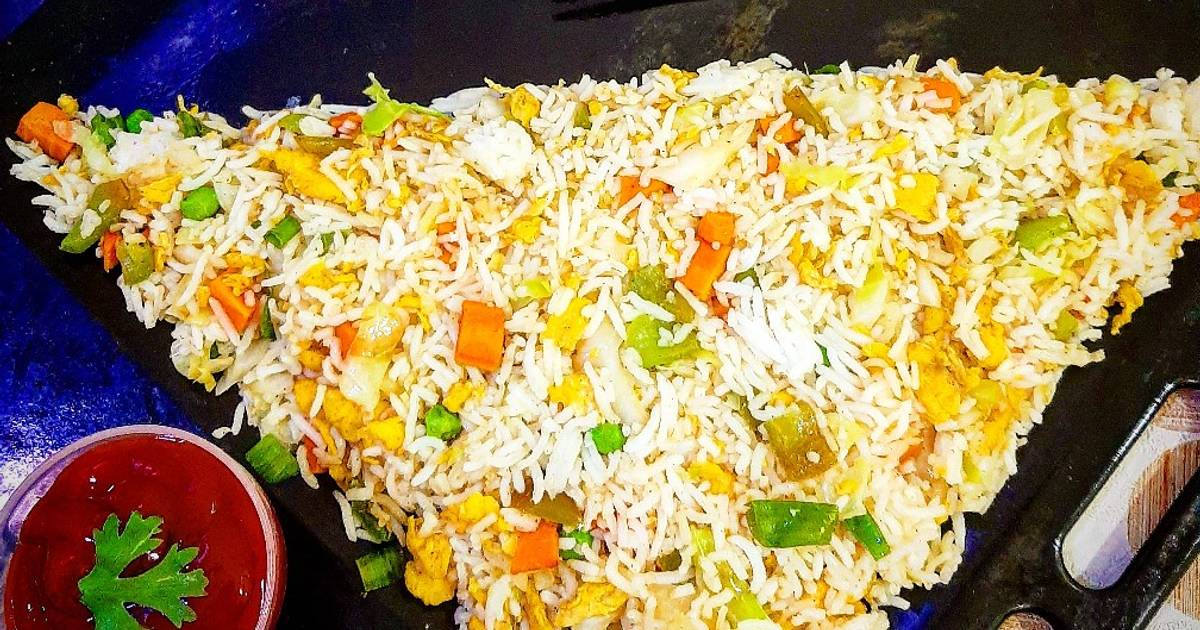 Fried rice Recipe by Aamna Saad - Cookpad