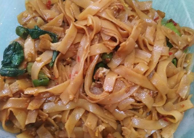 Resep Mie Lebar Goreng oleh Chyntia - Cookpad