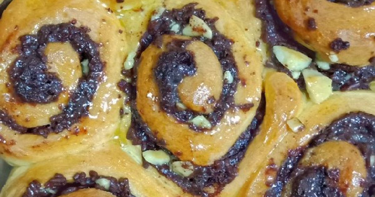 Resep Choco Sprinkles Walnut Rolls / Roti Gulung Coklat Kenari oleh ...