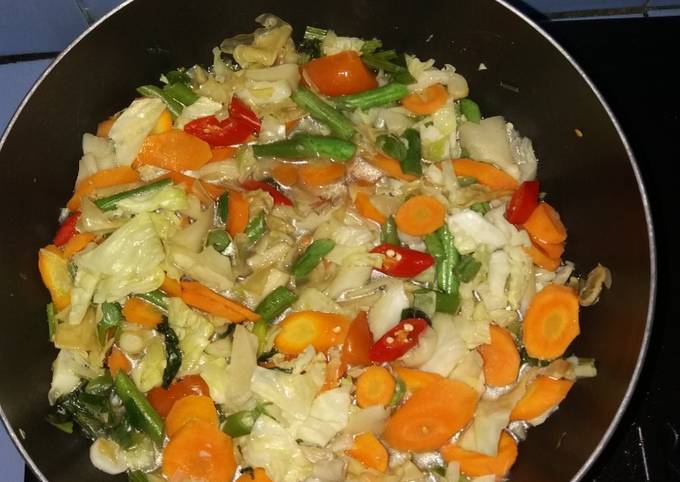 Resep Sayur campur aduk oleh maya resnawati - Cookpad