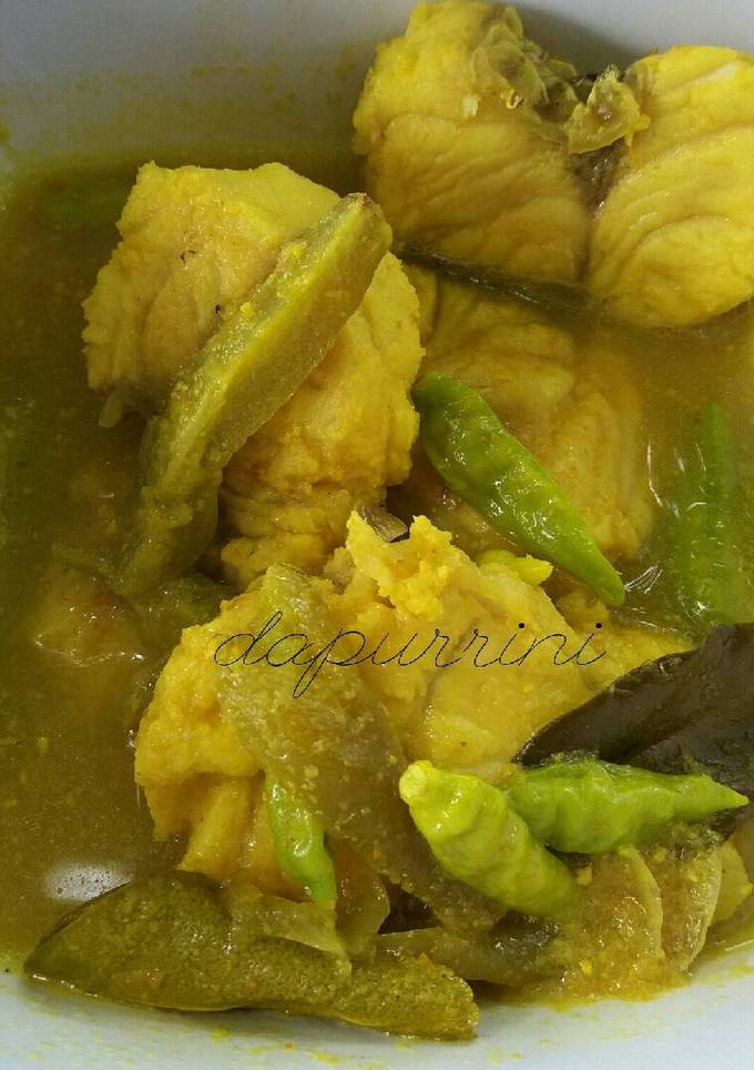 Resep Kakap kuah kuning belimbing wuluh oleh Rini Hasrita - Cookpad