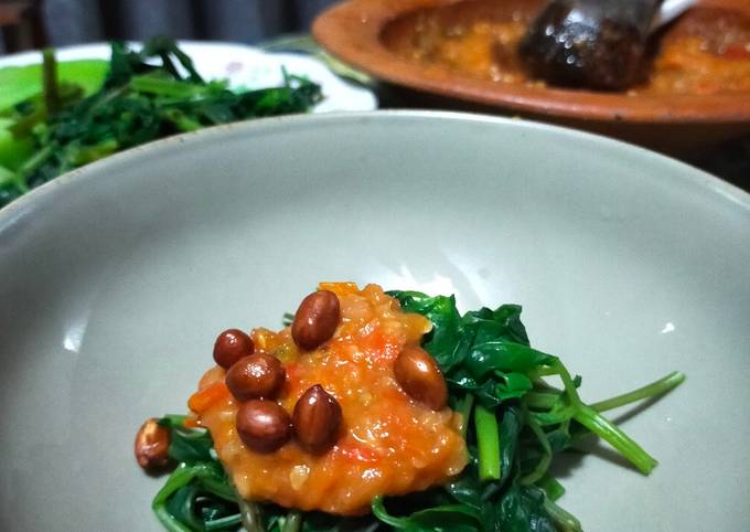 Resep Plecing Kangkung oleh Anggi Lestiara - Cookpad