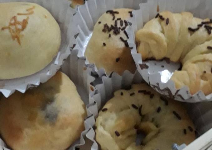 Resep Roti Manis oleh Nindar - Cookpad