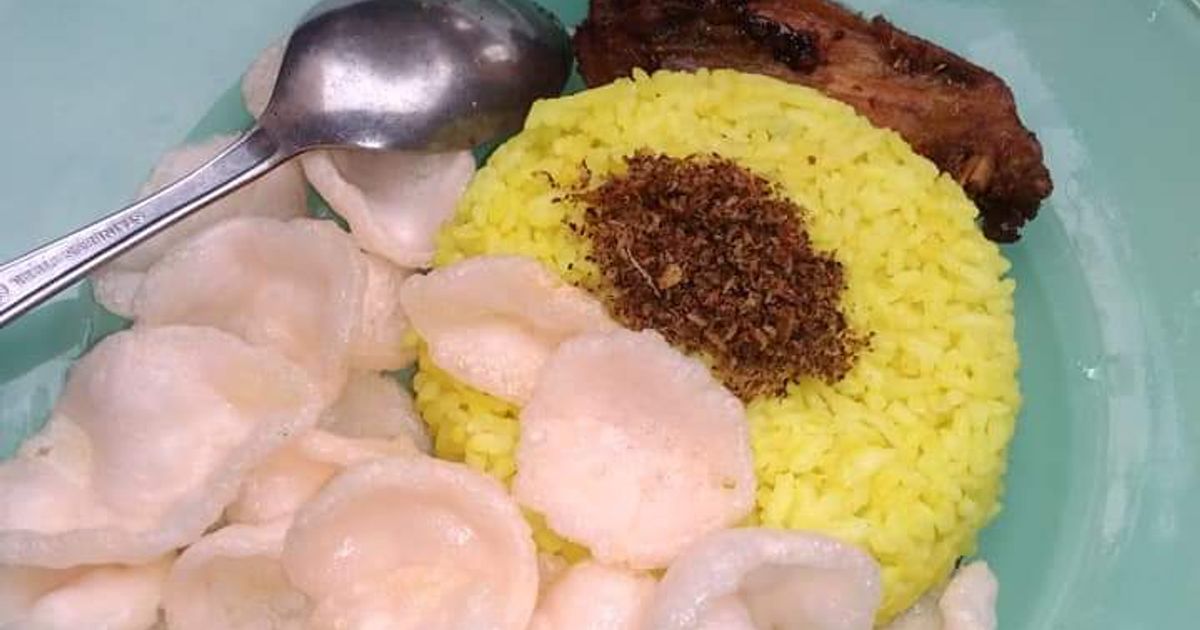 Resep Nasi Kuning Enak Dan Simpel oleh Pawon Vita - Cookpad