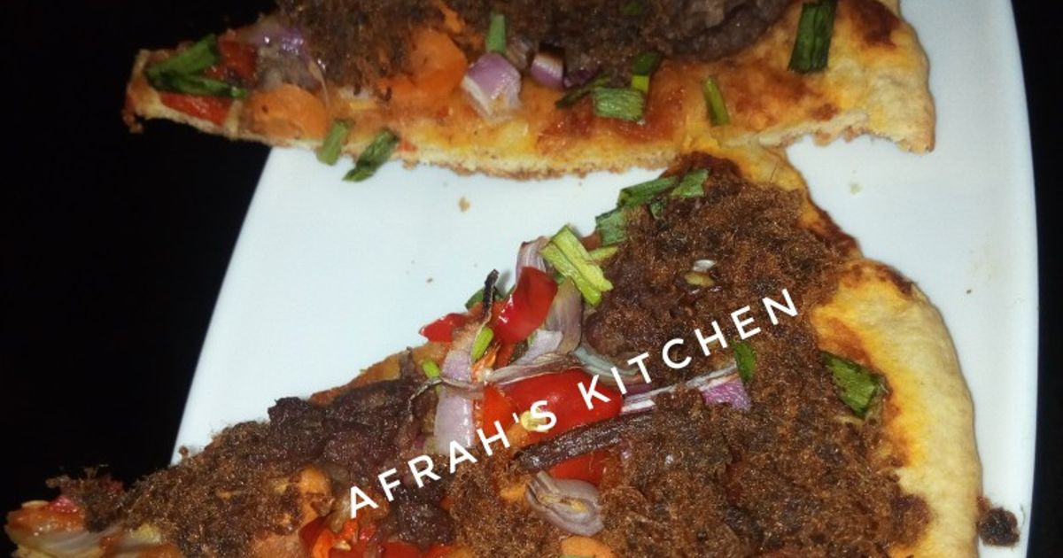 Pizza Din Nama Da Dambu girki daga Afrah's kitchen - Cookpad