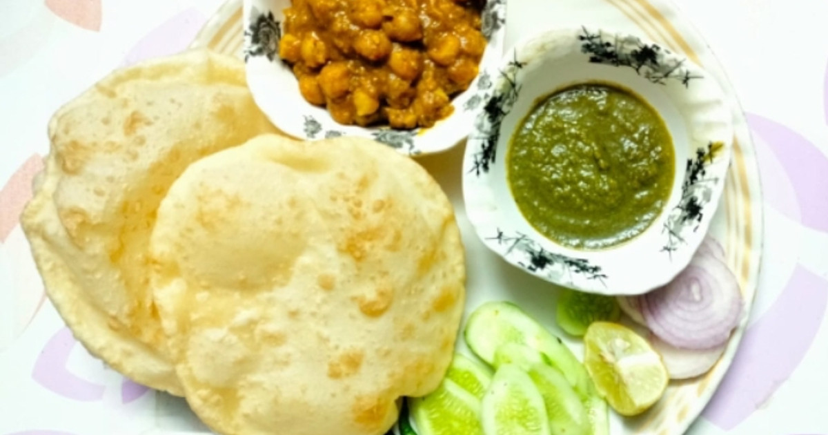 Chole Bhature Recipe by Bina banerjee - Cookpad