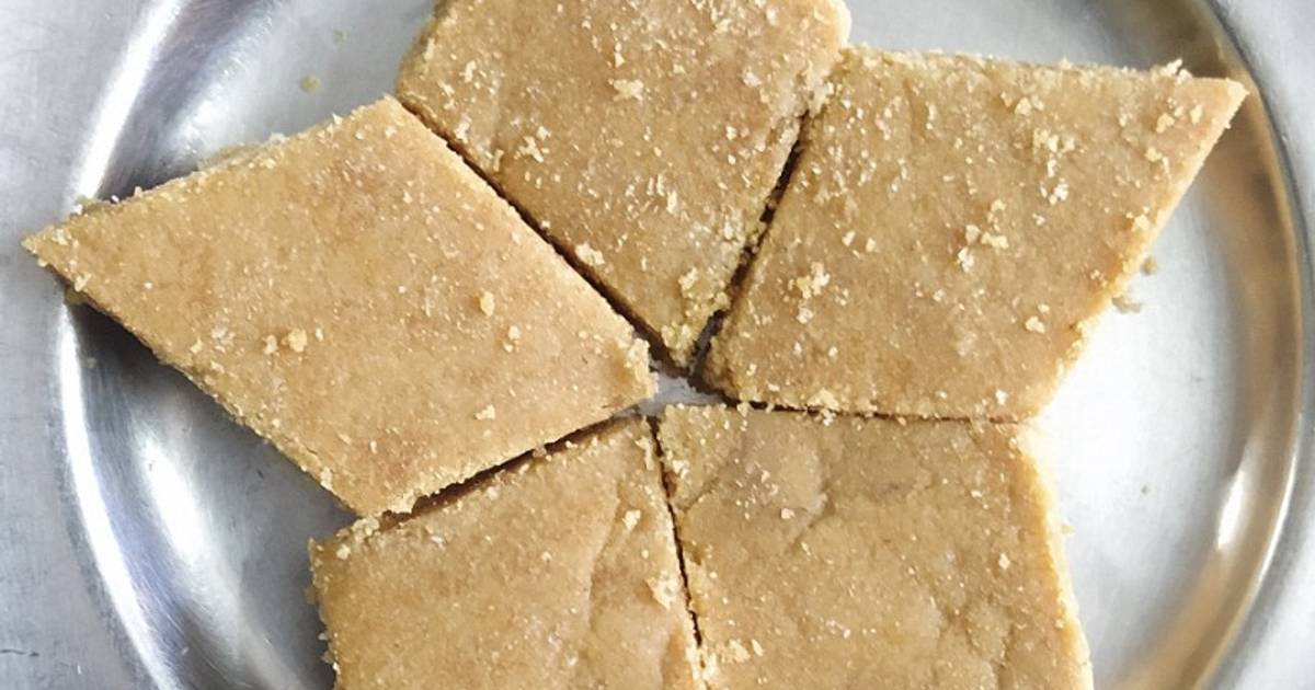 Sukhdi Recipe by Kinnari Kotak - Cookpad