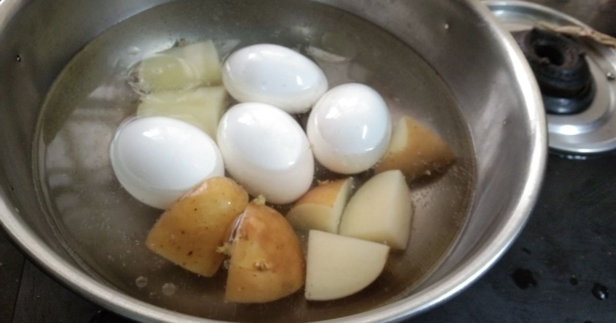 Tips Of Boiling Eggs Recipe by Krishna Biswas - Cookpad