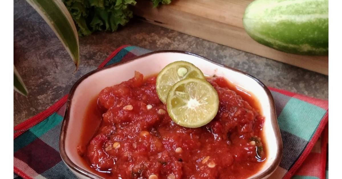 Resep Sambal Tomat Dadakan Khas Sunda oleh Nirmala Lili - Cookpad