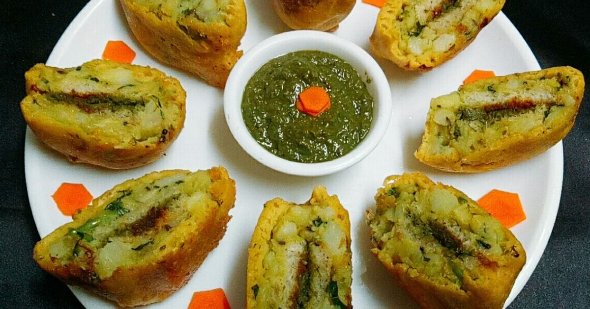 Stuffed Bread Vada Recipe by Rupali Kolvekar - Cookpad