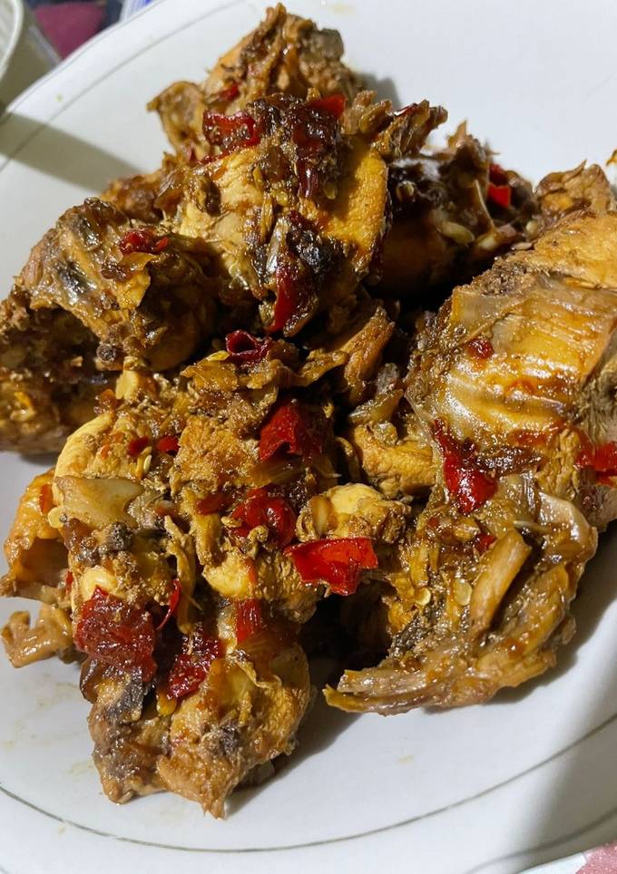 Resep 1072. Ayam Kecap Saos Tiram oleh Riris 😘 - Cookpad