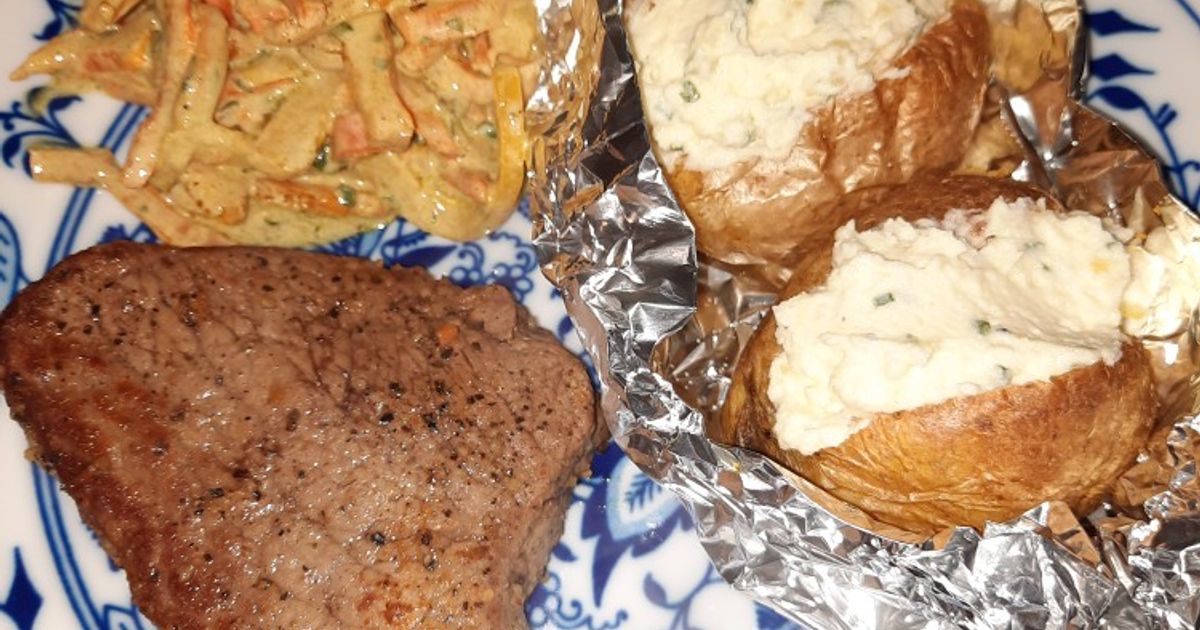 Marha Steak Töltött Krumplival és Paprika Salátával | Török Bahar ...
