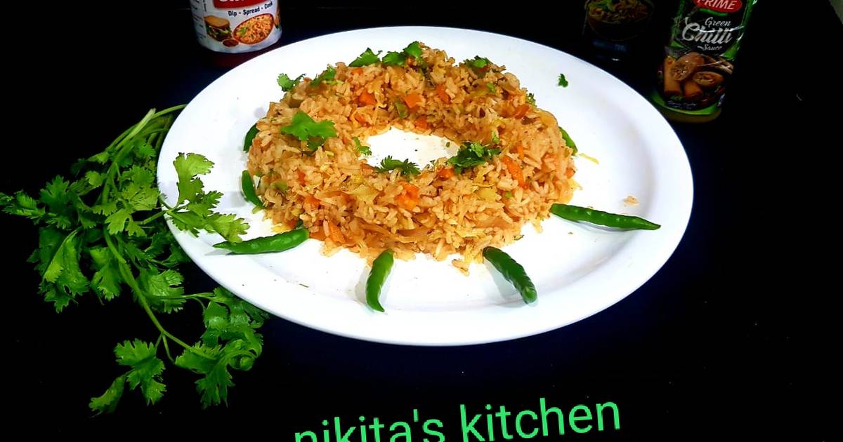 Veg Schezwan Fried Rice Recipe by Nikita Sarraf Rita - Cookpad
