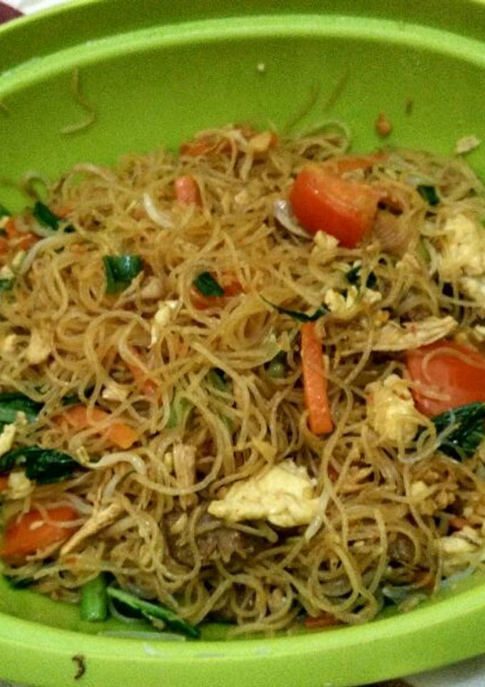 Resep Bihun Goreng Sayuran oleh Ayu Ratna Angela - Cookpad
