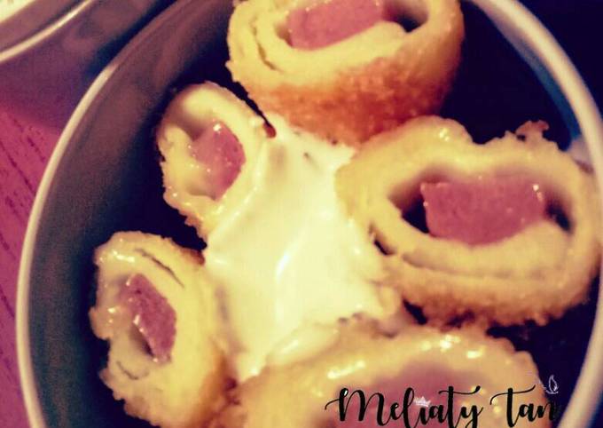 Resep Roti guling sosis (Praktis) oleh Meliaty Tan - Cookpad