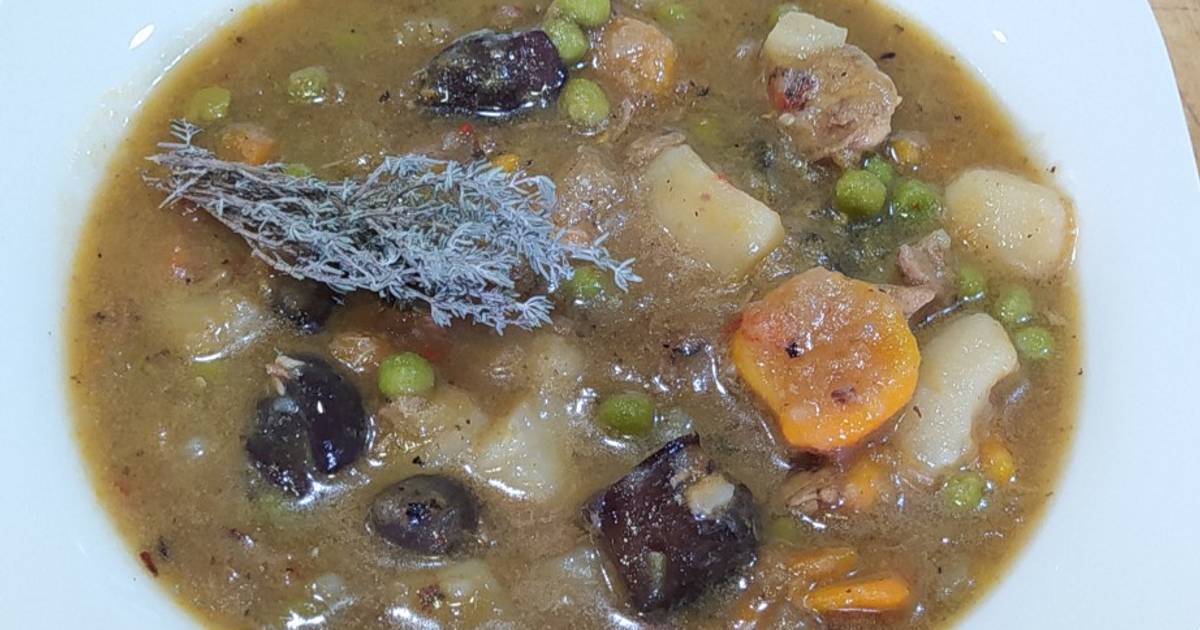 Magra guisada con patatas, verduras y setas de temporada Receta de ...