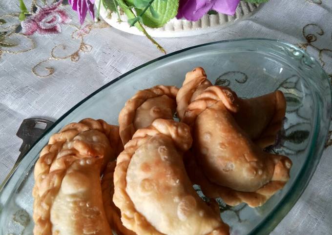 Resep Pastel Isi Sayur + Ayam oleh Mira Rozanna - Cookpad