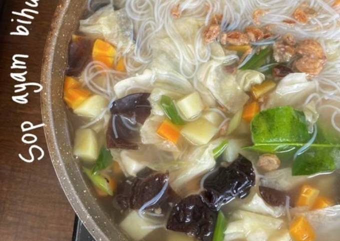 Resep Sop bihun putih oleh Ike Ilena - Cookpad