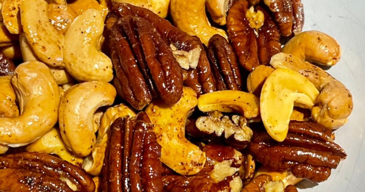 Salt & Chilli Roasted Nuts 🌶 Recipe by Sonia - Cookpad