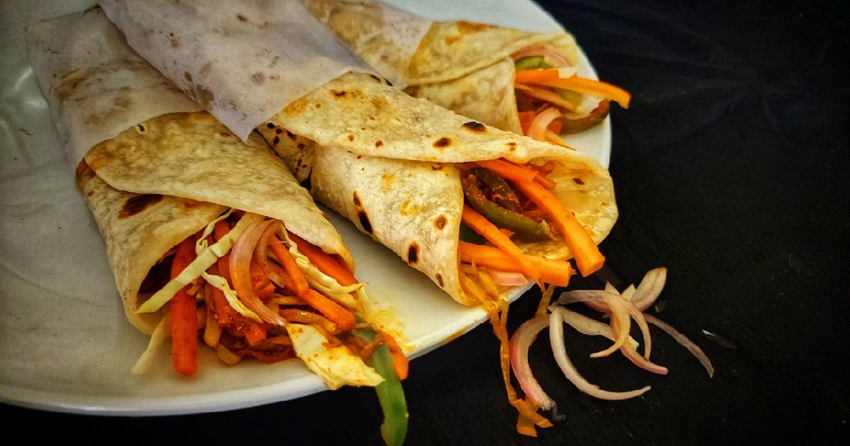 Vegetable Kathi Roll Recipe by Ananthi @ Crazy Cookie - Cookpad