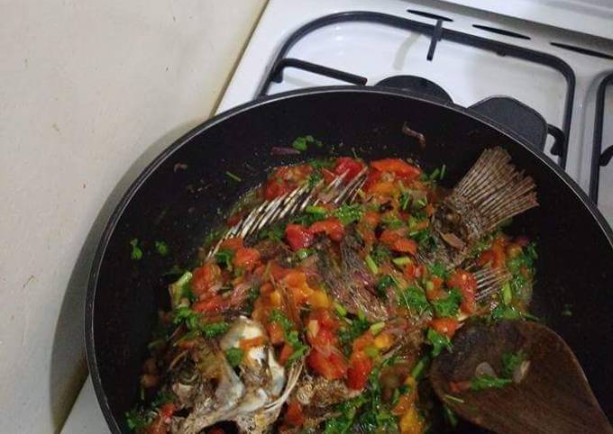 Wet Fried Fish Recipe by Winny Edward - Cookpad