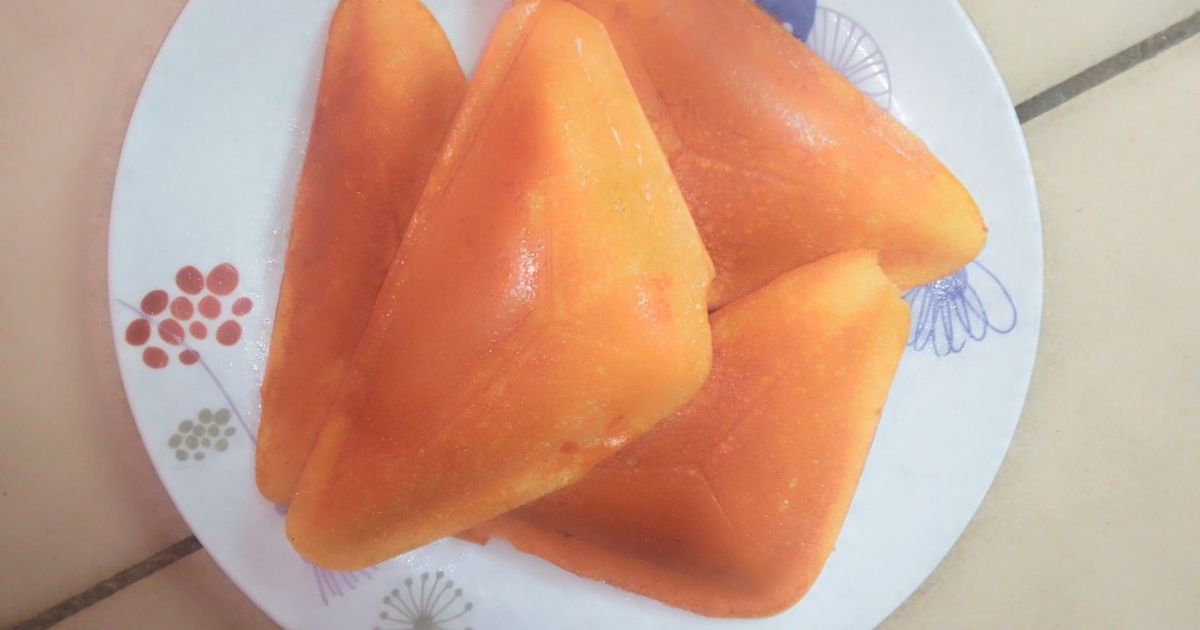 Cornflour Toaster Cake Recipe by Chef Zainab - Cookpad