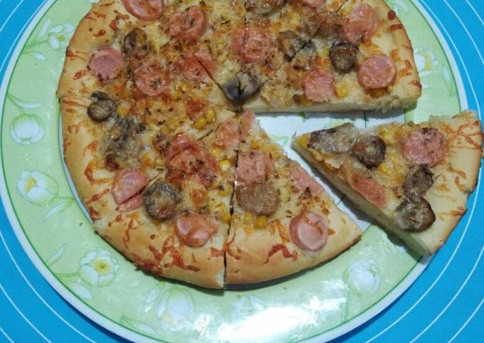 Resep Pizza Enak Ekonomis oleh Hauna's Kitchen - Cookpad