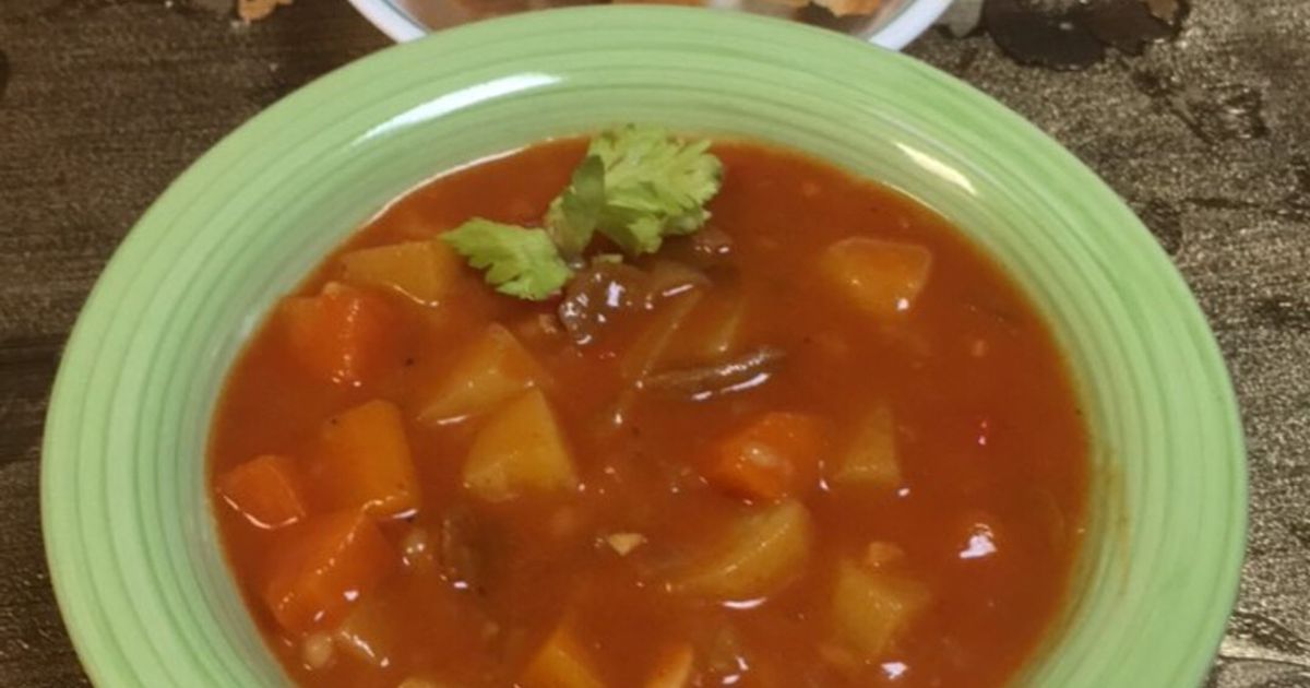 Resep goulash Hungaria dengan daging empuk dan kuah kaya rempah