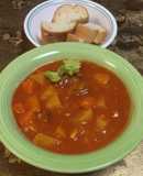 Resep goulash Hungaria dengan daging empuk dan kuah kaya rempah