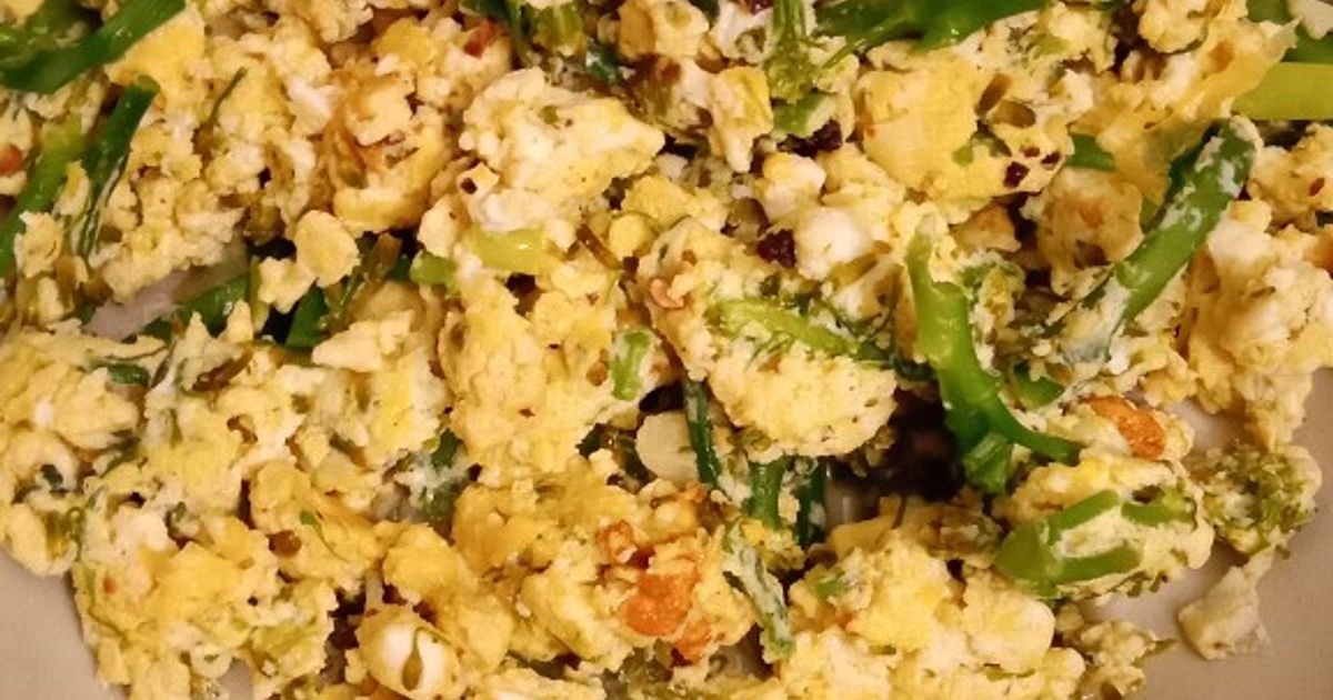 Scrambled Eggs With Broccoli 🥦 Recipe by Dawnann68s - Cookpad