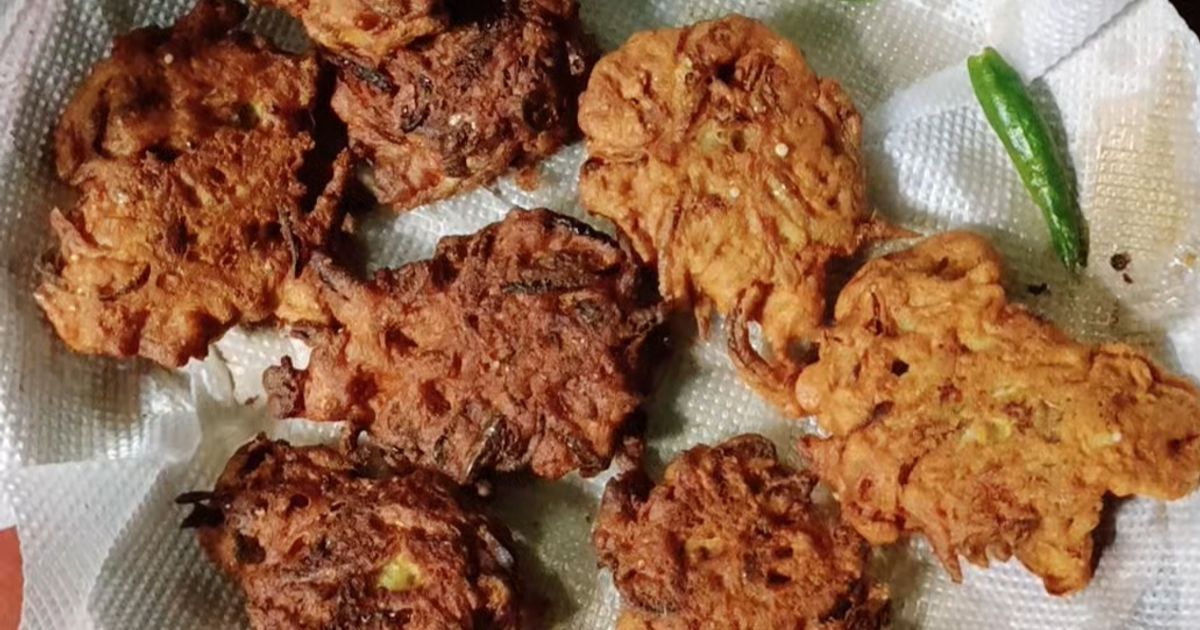 Kachki Mach Er Piyaji Recipe by paramita nandy - Cookpad