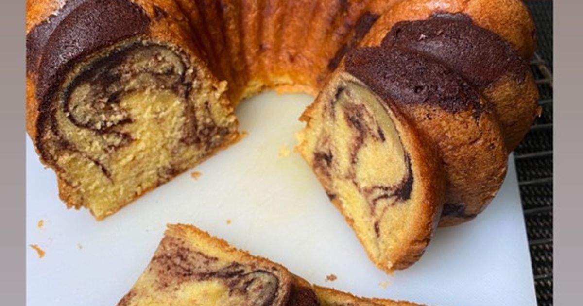 Resep Moist Marble Cake oleh Vira Ervira - Cookpad