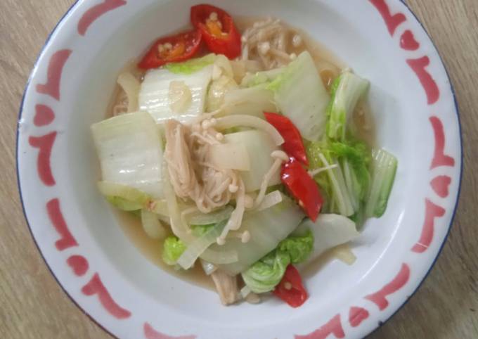 Resep Tumis Sawi Putih Jamur Enoki oleh Devalesha Kitchen - Cookpad