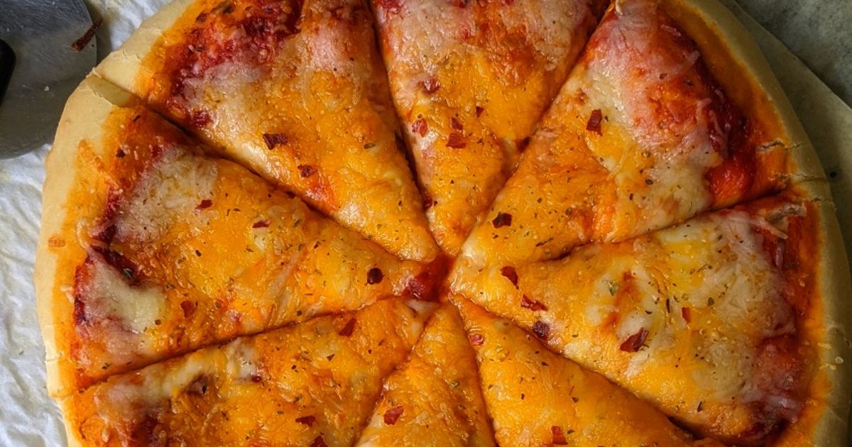 Homemade Extra Cheese Pizza Recipe by Saraniyaa Pradeep - Cookpad