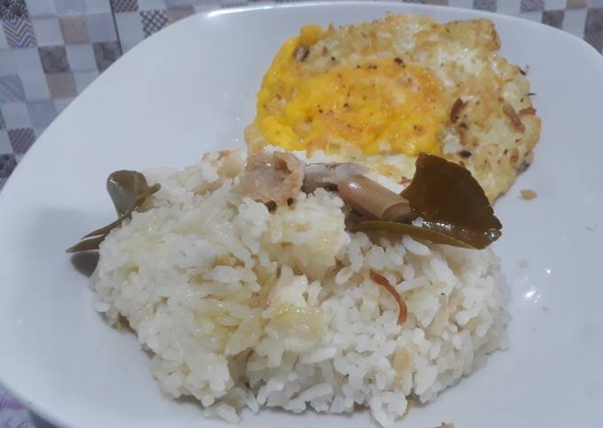 Resep Nasi ayam kfc oleh Gina Iskandar - Cookpad