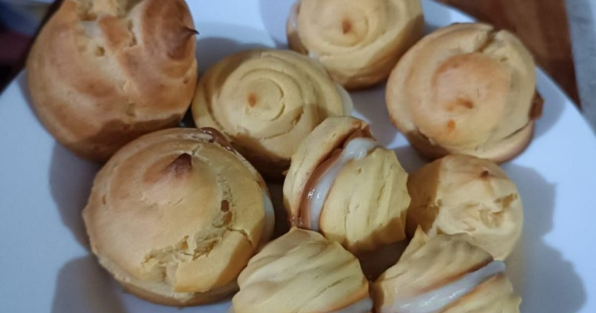Profiteroles Rellenos De Manjar Y Crema Pastelera Receta de Sofia ...