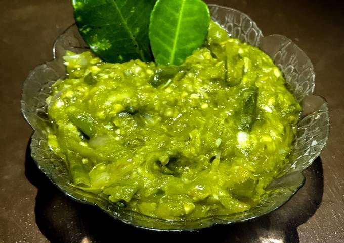 Resep Sambal Lado Mudo (Sambal Cabe Ijo) oleh Anis Hanan Azzah - Cookpad