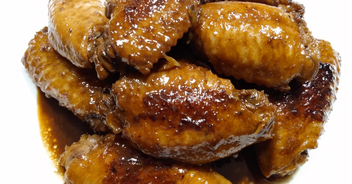 Sticky Braised Wings Recipe by Robert Gonzal - Cookpad