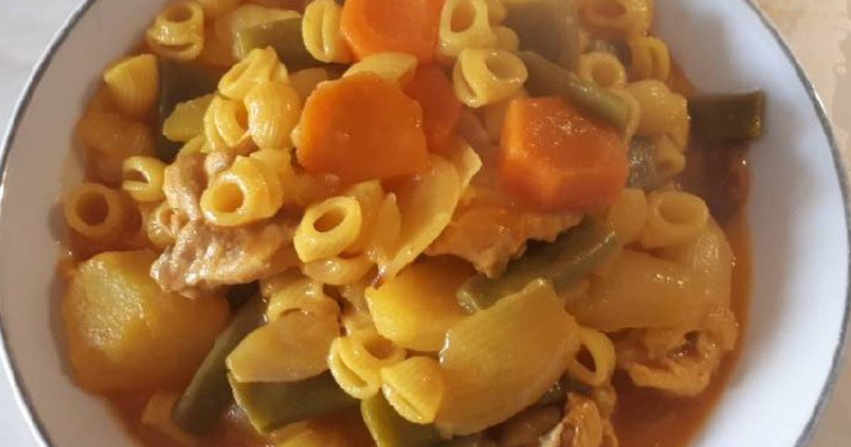 Pasta tiburón con patatas y pollo Receta de lachispadelavida - Cookpad