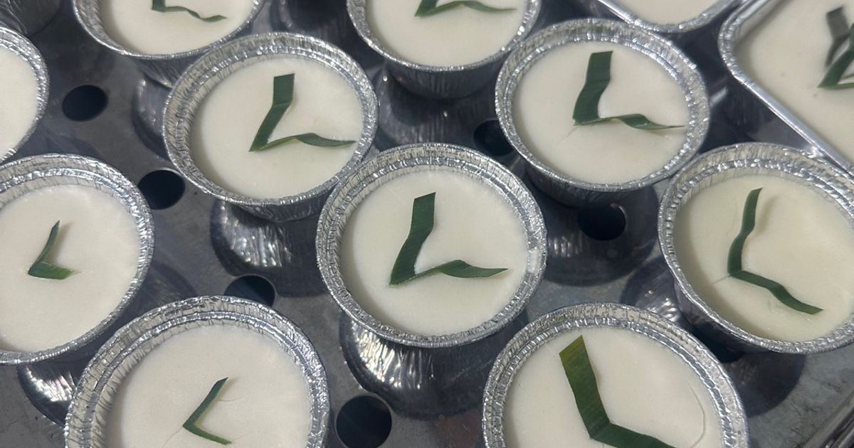 Resep kue lumpur surga kuning rumahan enak dan mudah - Cookpad