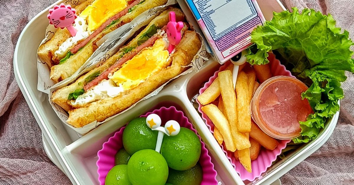 Resep Bekal Sat Set : Sandwich Beef Telur + Fries + Buah + Susu oleh ...