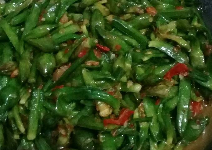 Resep Oseng Genjer Cikur oleh Ratna Yunita Sari - Cookpad