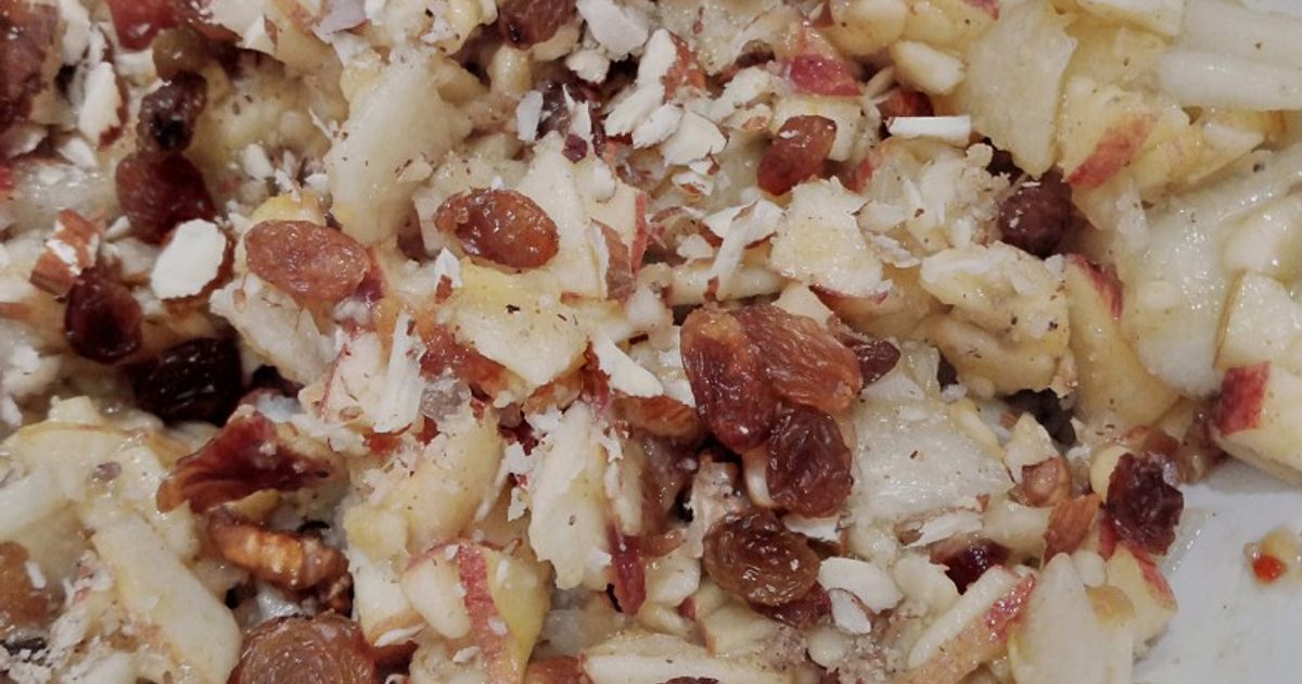 Shahi Fruit Chaat Recipe by Wajeeha Shakir - Cookpad