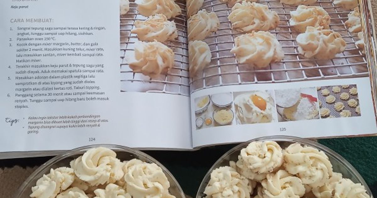 Resep kue sagu keju lumer tintin rayner rumahan enak dan mudah - Cookpad