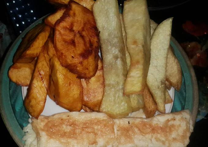 Fried Yam and friends Recipe by Ajayi Bolanle - Cookpad