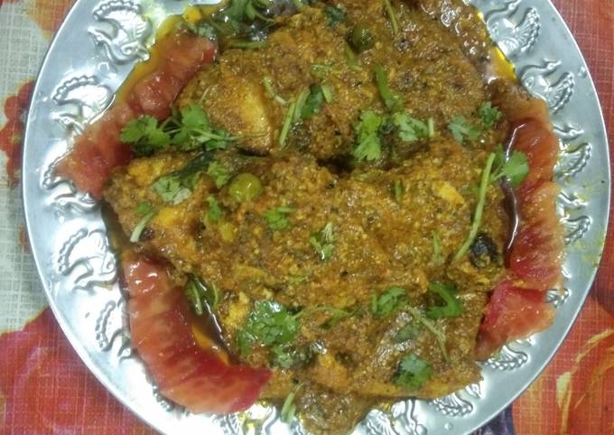 Kosha Rahu Fish Curry Recipe by Krishna Biswas - Cookpad
